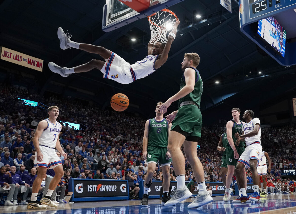 KU cruises to 94-51 victory over Green Bay in season opener - KU Sports